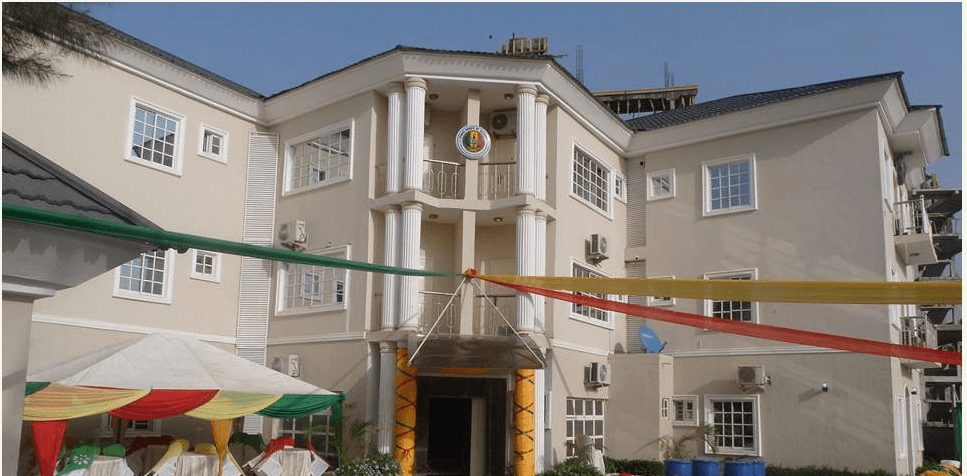 Police Defy Court Order To Unseal Peace Corps Building – The Whistler ...