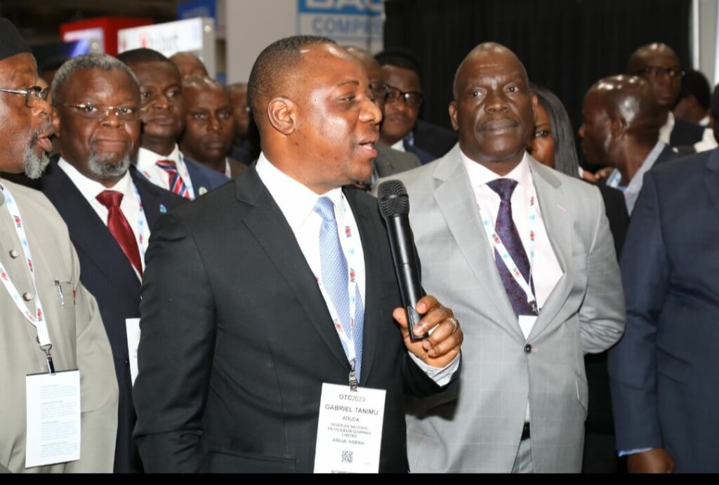 PHOTOS: Aduda Opens Nigerian Exhibition Pavilion At OTC Conference ...