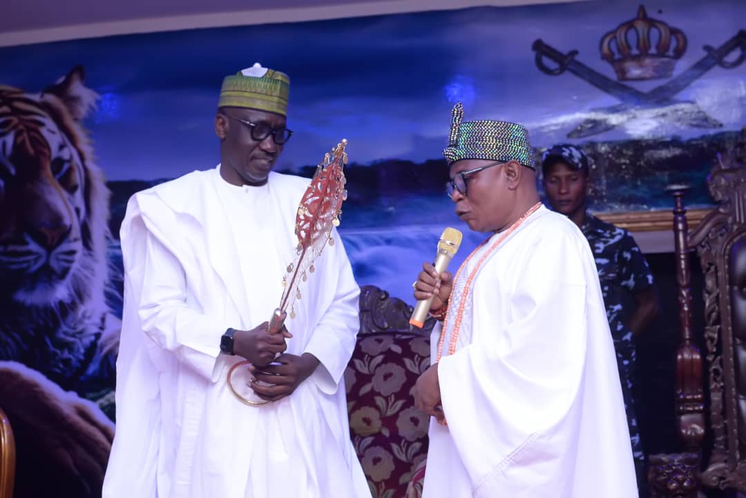 In Recognition Of Impactful Leadership At NNPC, Kyari Gets Royal Sword ...