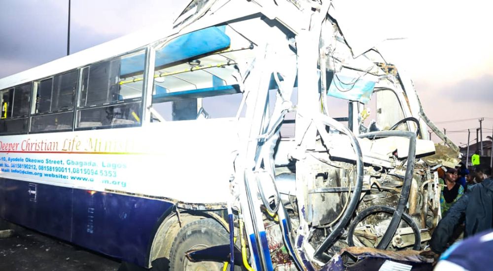 10 Injured As Deeper Life Church's Bus Crashes In Lagos – The Whistler ...