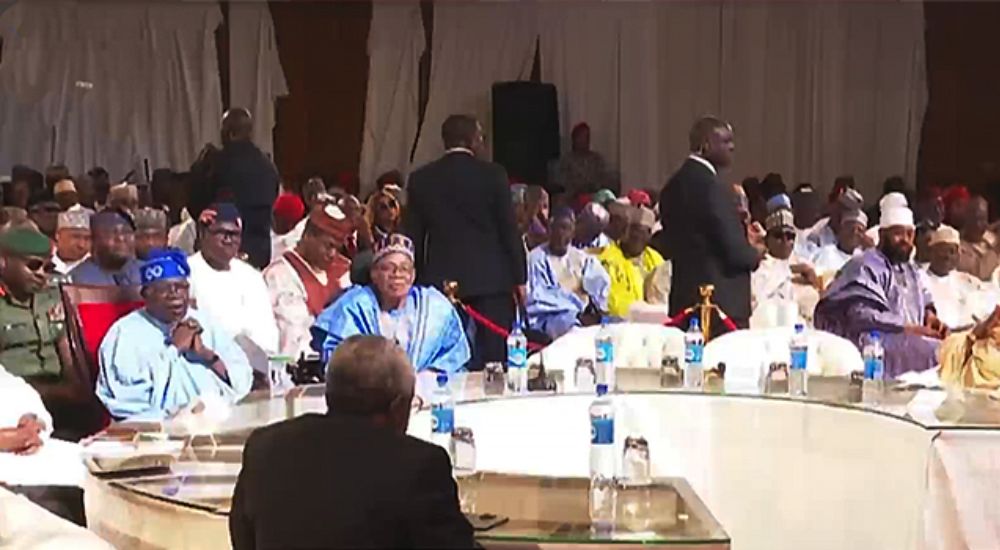 Dangote, Rabiu, TY Danjuma, Others Donate Over N17bn To IBB During Book ...