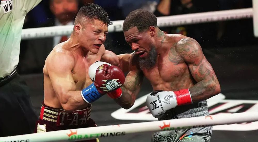 Cruz Retains WBC Title – The Whistler Newspaper